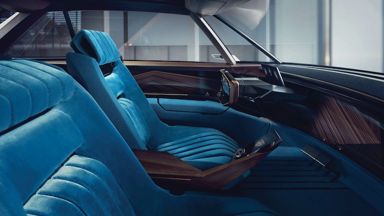 PEUGEOT e-LEGEND Concept | Autonomous electric vehicle