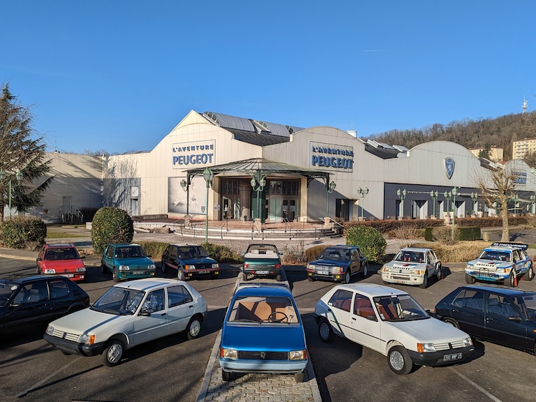 The PEUGEOT 205 celebrates its 40th birthday: a great looking car!