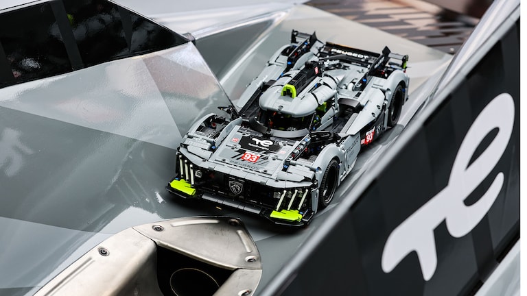 Lego Peugeot 9X8 Hypercar Masterpiece | Peugeot UK