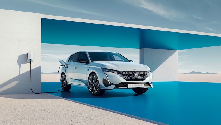 Peugeot E-308 100% Electric & 308 Hybrid | Plug-in hybrid compact hatchback
