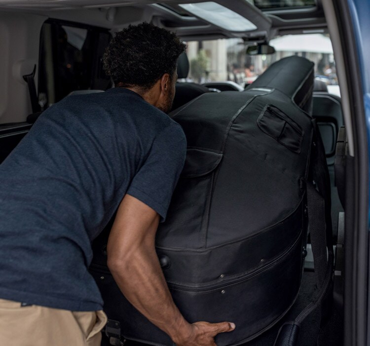 PEUGEOT e-Rifter: 100% electric family car