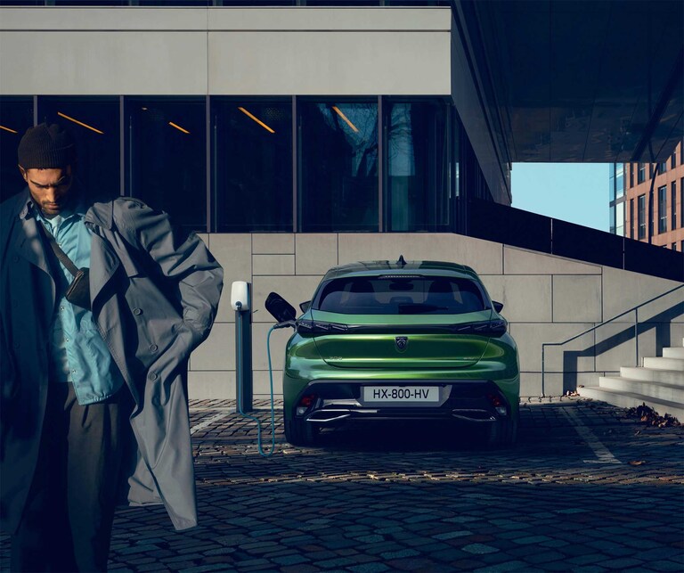 New Peugeot 308 HYBRID | The compact hybrid hatchback