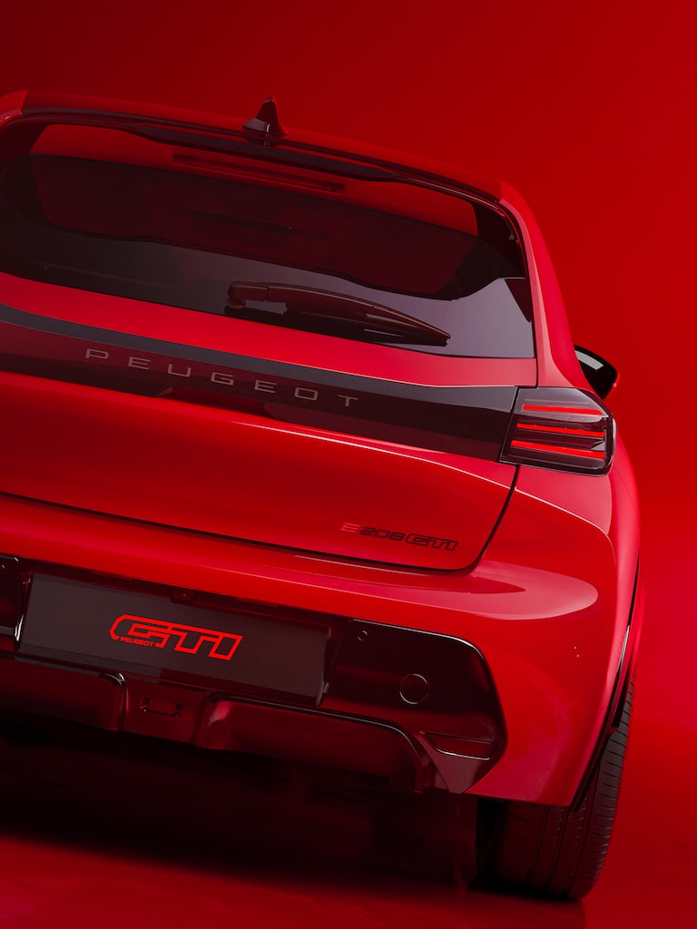 PEUGEOT E-208 GTi | Sport spirit With EV Thrill | Peugeot UK