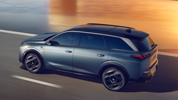 PEUGEOT E-5008 | All-Electric Large 7-Seat SUV