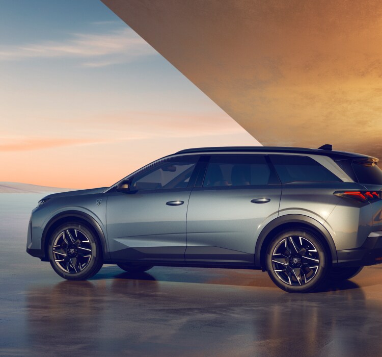 New Peugeot 5008 Hybrid | Spacious Self-Charging 7-Seat SUV