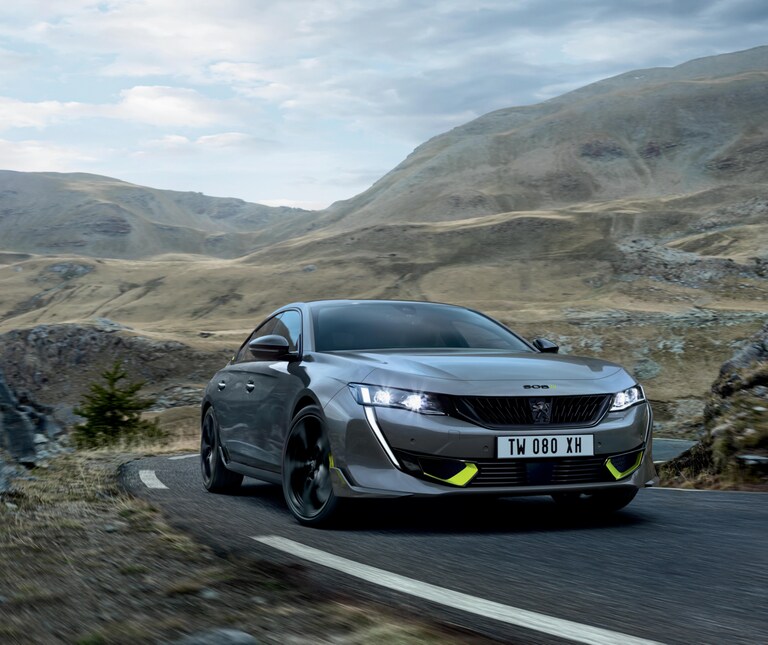 Discover Stylish PEUGEOT's Hatchback Car Range | Peugeot UK